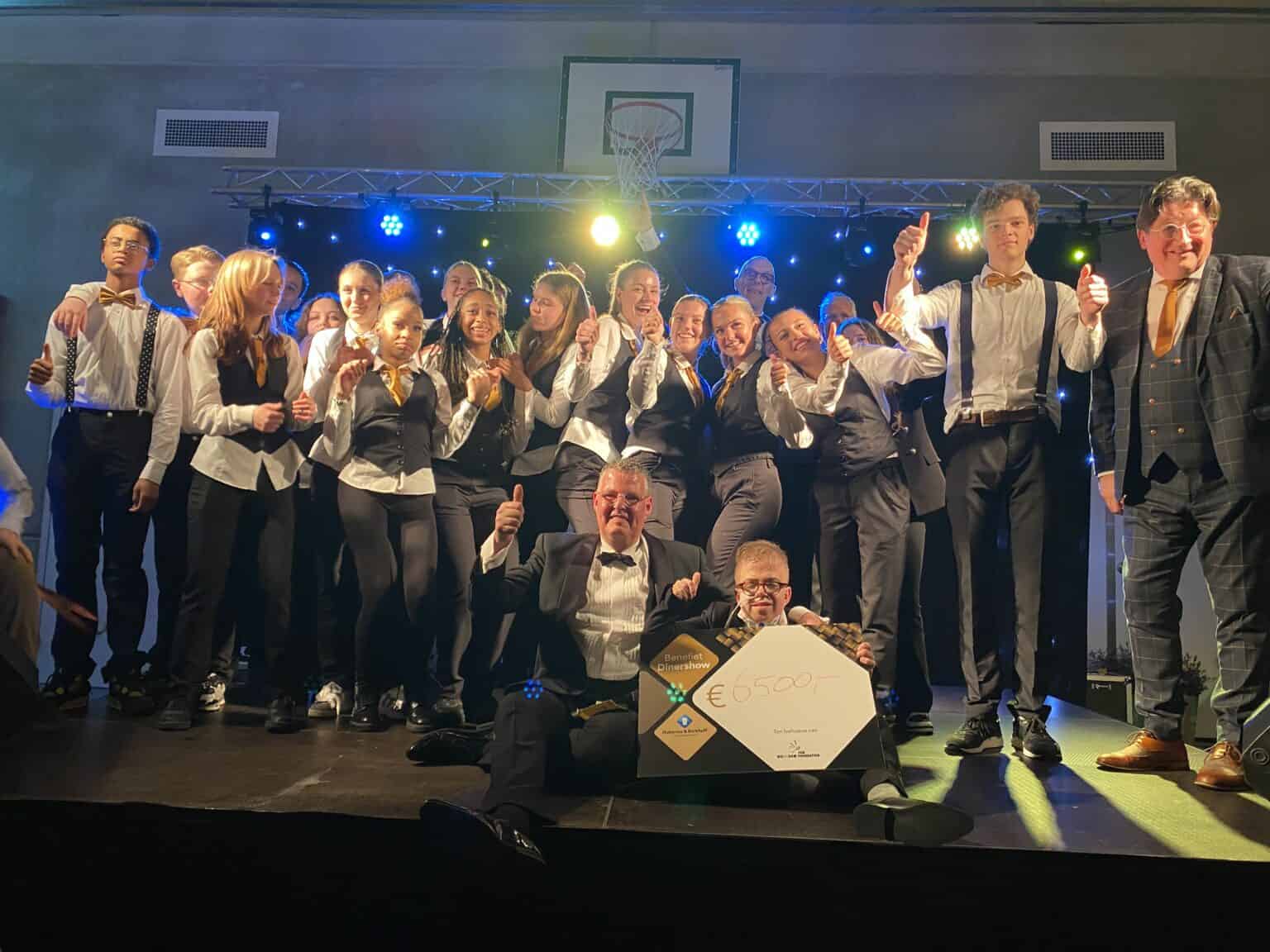 Benefiet Dinershow groot succes; opbrengst € 6.500! - Hubertus & Berkhoff